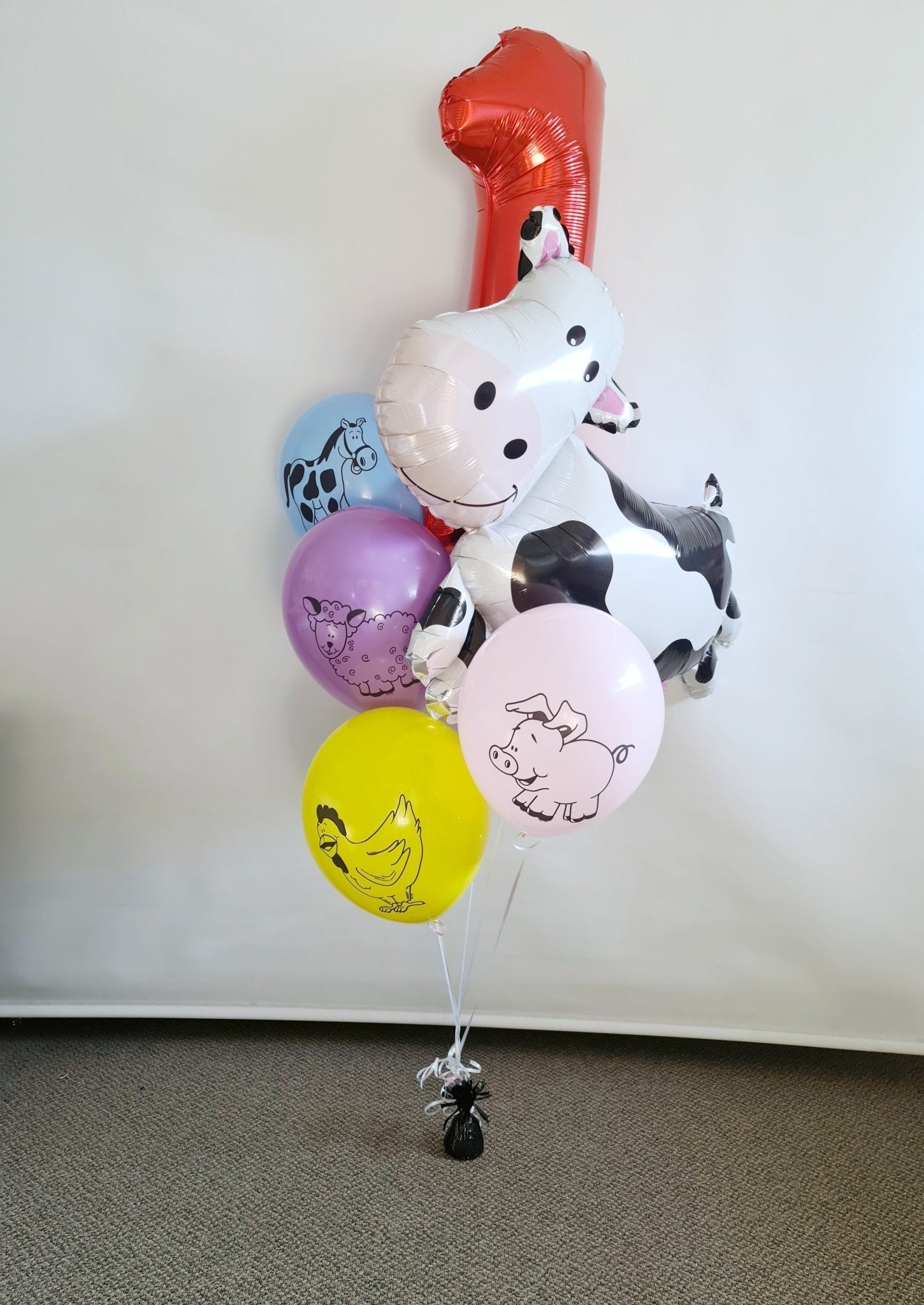 Farmyard 1st Birthday – UpUpNAwayBalloons